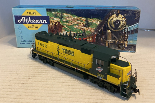 HO Scale Athearn GP38-2 CNW Chicago North Western Operation Life Saver ...