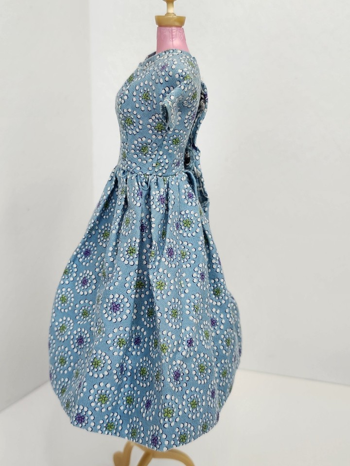 Vintage Barbie Clone Doll Floral Dress Wendy Wardrobe Bild Lilli Blue ...