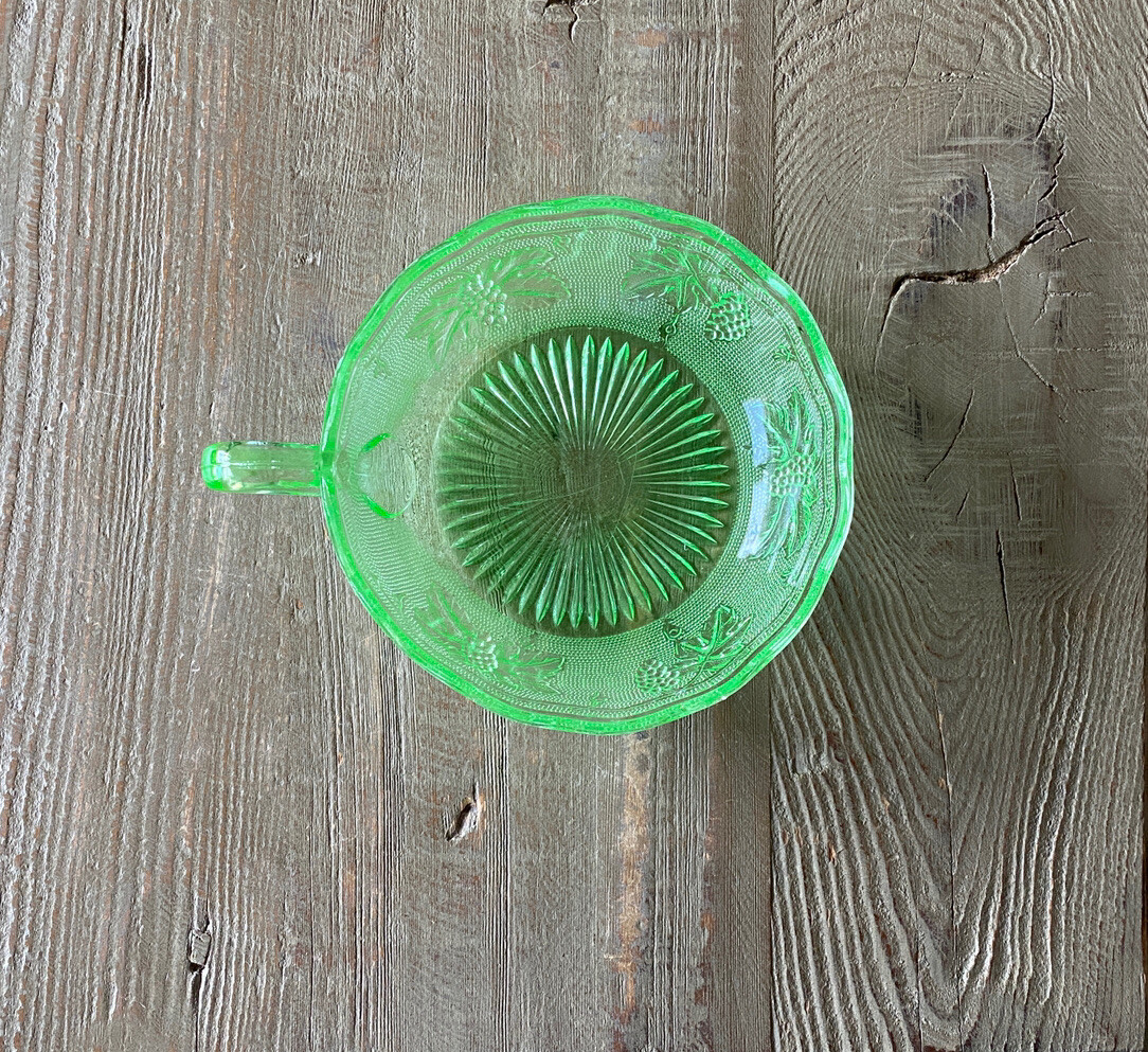 Vtg Westmoreland Uranium Glass UV Glow Woolworth Stippled Grapes ...