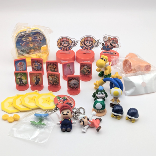 Super Mario Bros. Mini Figure Key Chain Bulk Set Mario Yoshi Toad Buzzy ...