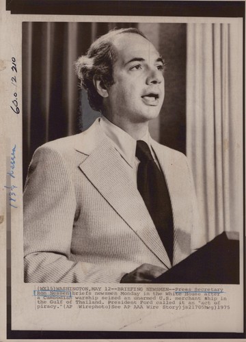 1975 Ron Nessen briefing White House press Mayaguez incident Press ...