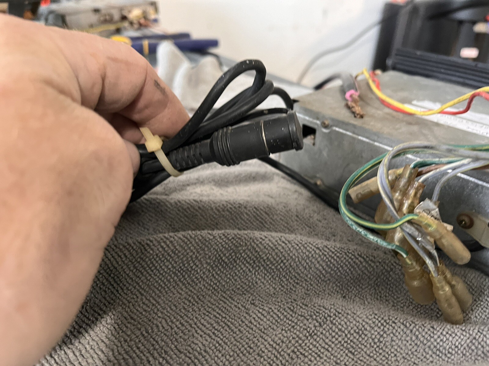 VINTAGE ALPINE 7163 CAR AUDIO STEREO 2 KNOB OLD SCHOOL CASSETTE RARE SQ ...