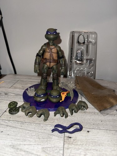 Mezco One 12 TMNT Donatello 100% Complete & Extra Accessories | eBay