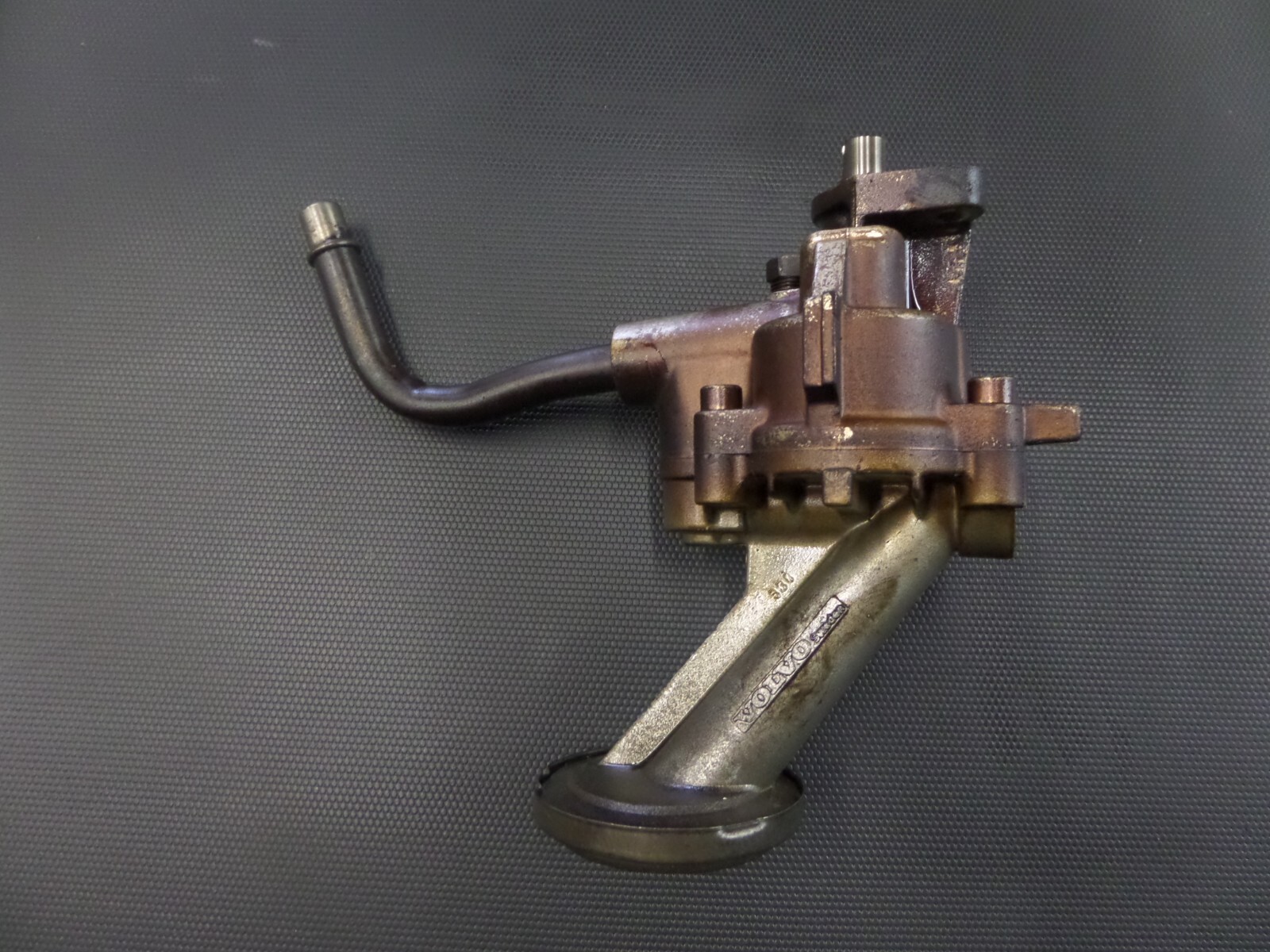 Volvo B230F 2.3 Red Block 240 740 Engine Oil Pump 1346144 b13a ...