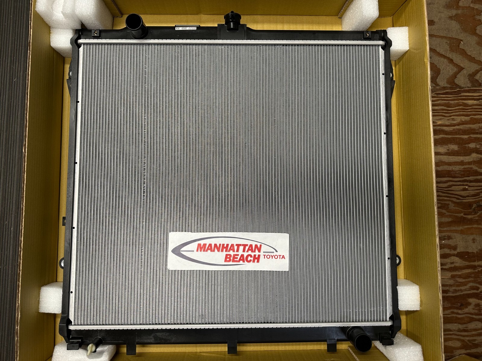 14-21 TUNDRA 4.6L & 5.7L Radiator WITH CAP NEW 16410-AZ060 & 16401 ...
