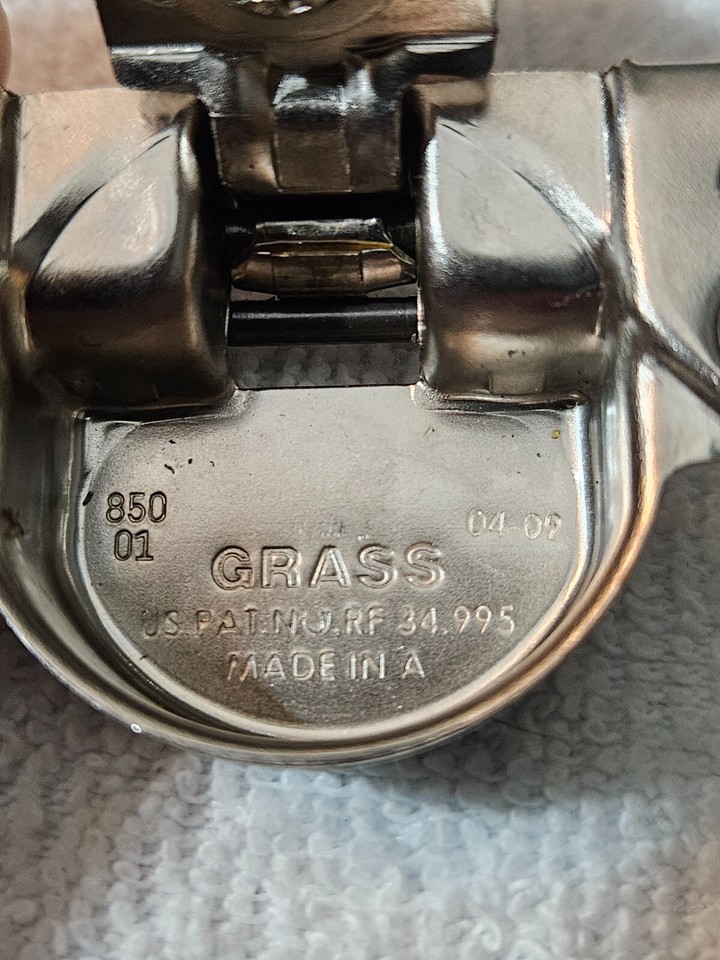 GRASS 830 / 850 Cabinet Hinge with Mounting Base Plate 830-33 1 1/4 ...