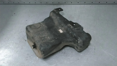 WINDSHIELD WASHER RESERVOIR FRONT Mercedes-Benz Vito (447.6) 2020 ...