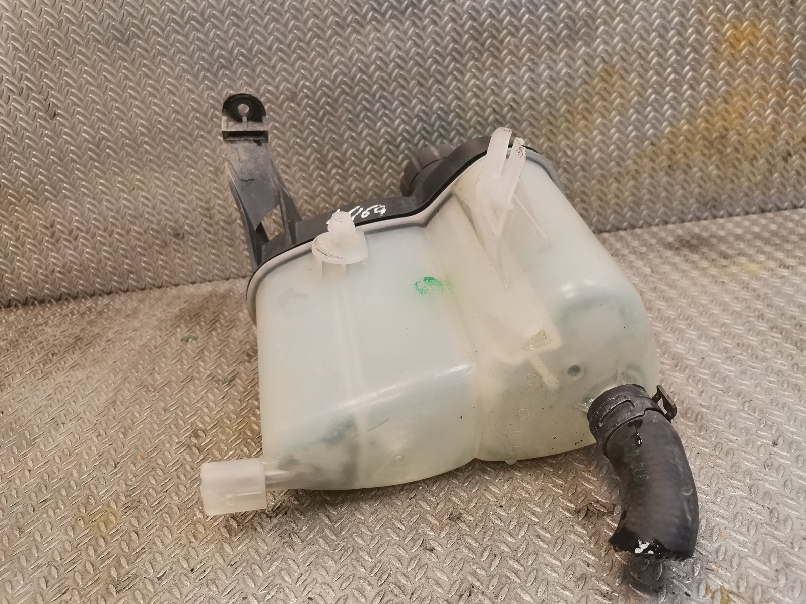 MERCEDES-BENZ W169 A 200 Coolant Expansion Tank 1695000049 2.00 Petrol ...