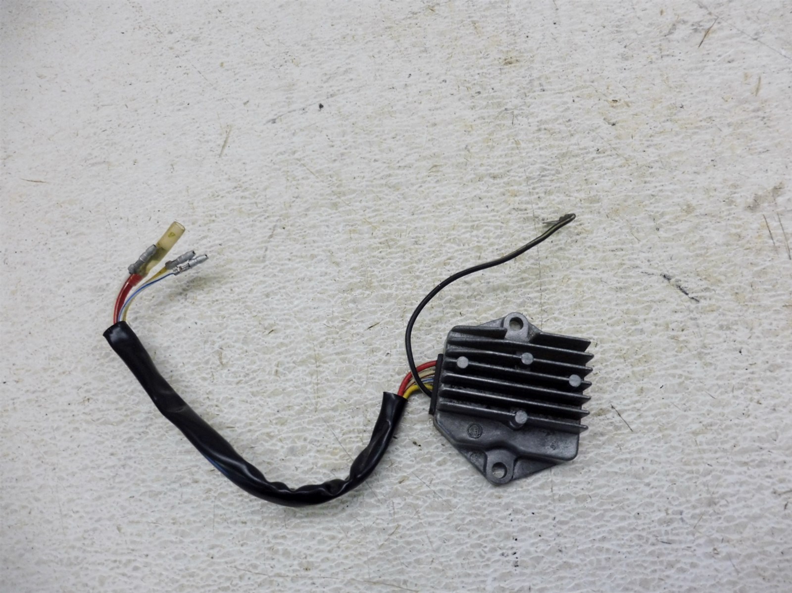 1987 Suzuki GS550 chain drive S463-1. rectifier regulator | eBay