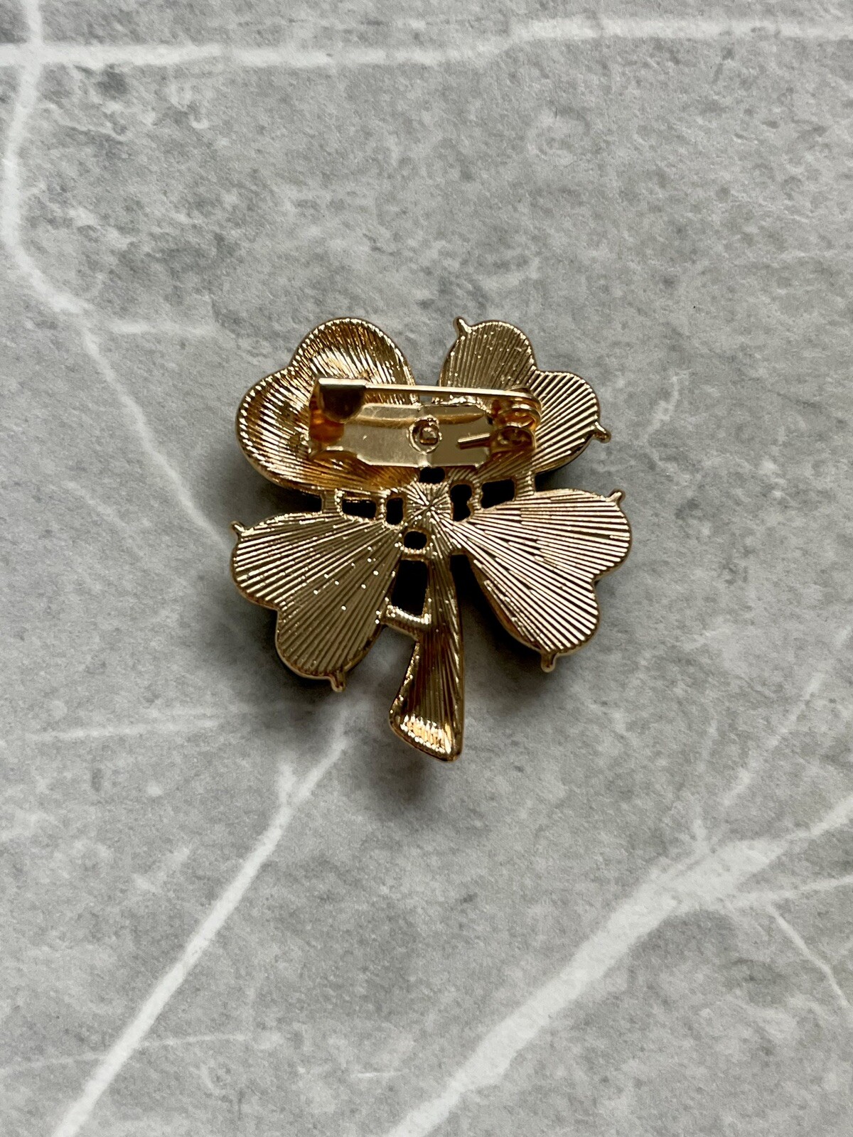 New clover shamrock brooch pin badge new sealed irish pins St Patrick’s ...