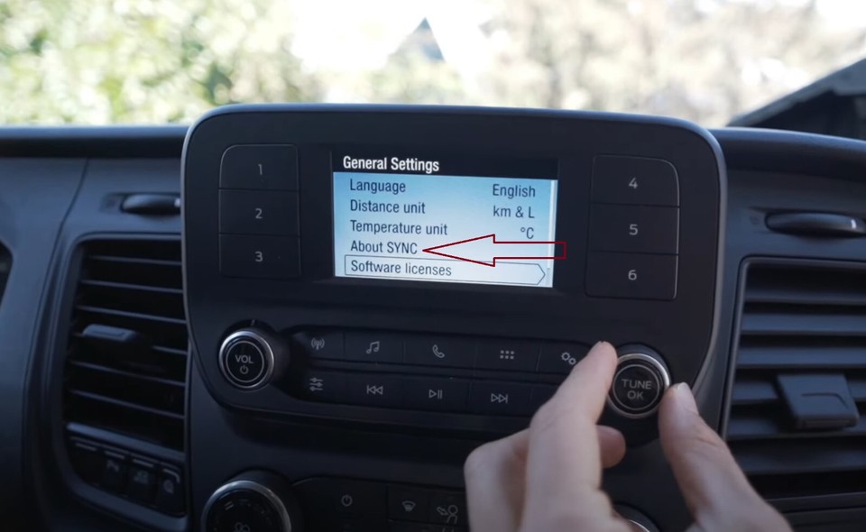Ford Transit Custom 4" to 8" Touch Screen Display Head Unit Touch ...