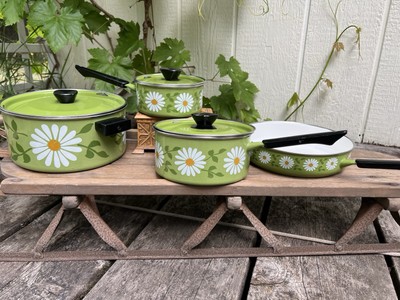 Vtg Daisy Enamel Cooking Pans/Pots 7 pc Set Kitchen Ware Avocado Green ...