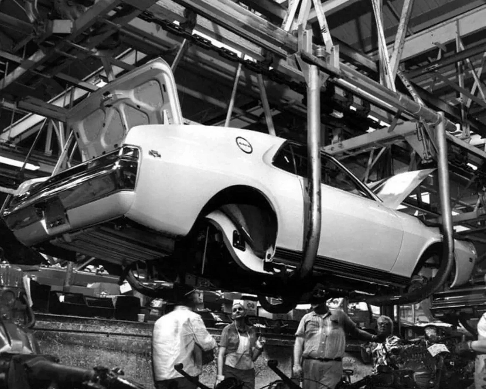 1969 AMC AMX 390 Factory Assembly Line American Motors Poster Photo ...