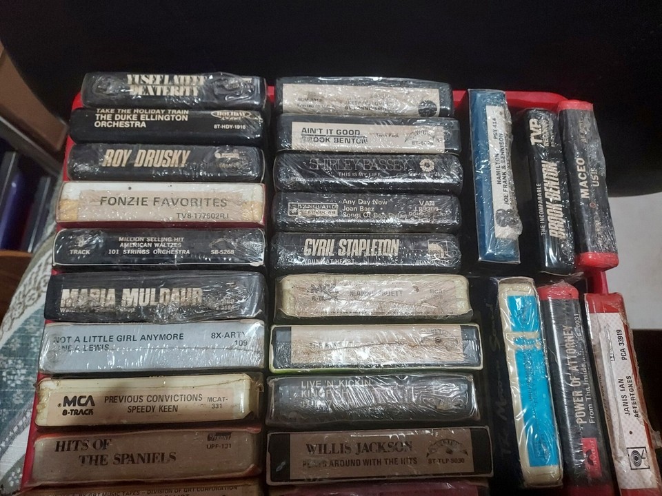RARE 8 TRACK TAPES-$3 each of YOUR CHOICE-VARIOUS GENRE and ARTISTS-WE ...