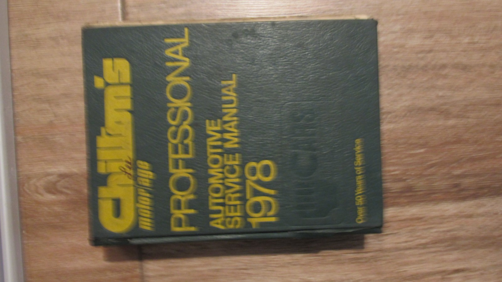 Chilton Professional Service Guides Vintage Store free shipping | eBay