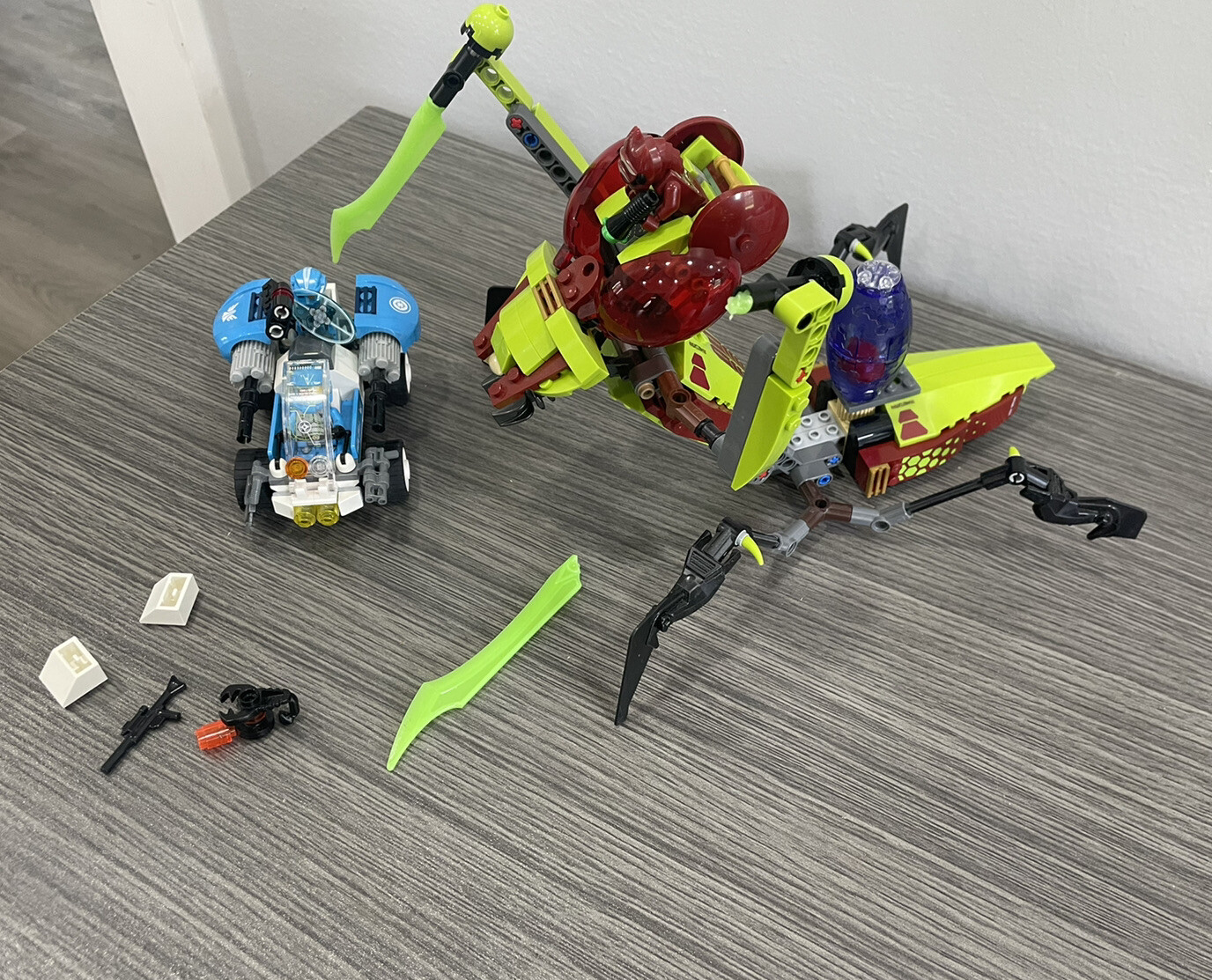 Lego Galaxy Squad 70703 Star Slicer - 3x Mini Figures (Not Complete ...