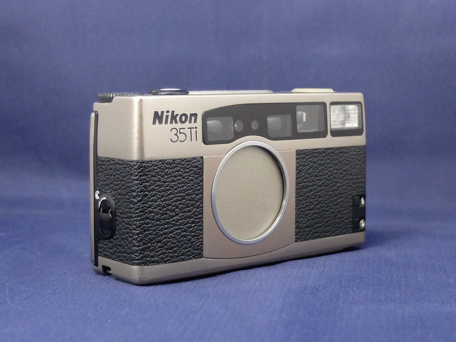 Nikon+35ti+35mm+F%2F2.8+Point+%26+Shoot+Film+Camera for sale online | eBay