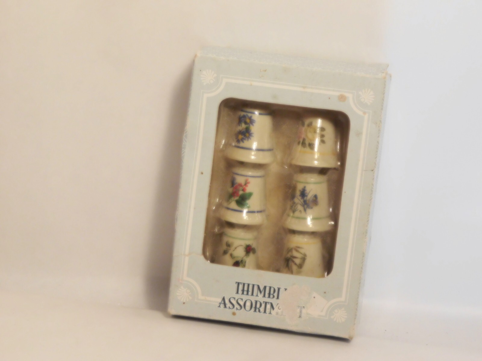 Vintage Thimble Assortment Set of 6 Porcelain Thembles with Floral ...