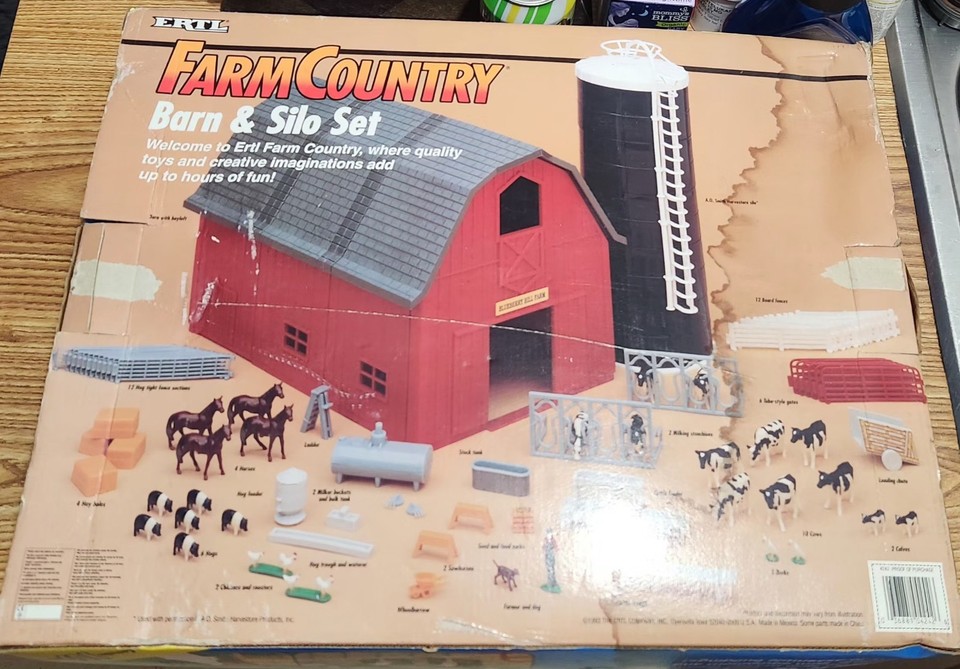 Rare Vintage 1990 Ertl Farm Country Barn and Silo Farm Animals Barn Box ...