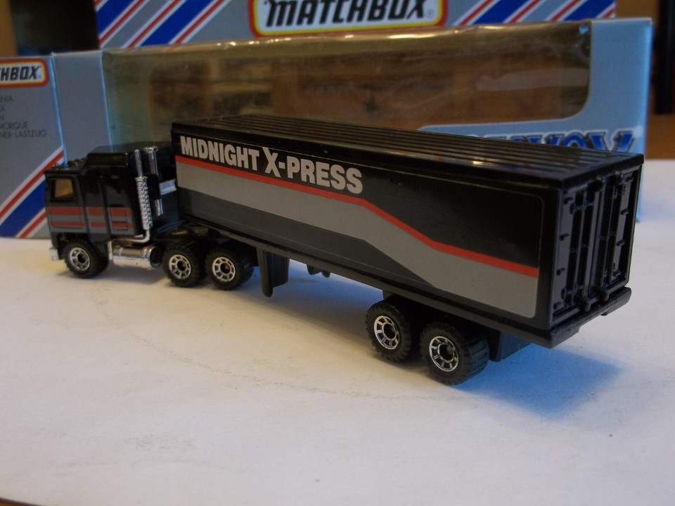 Matchbox Convoy CY9 - Kenworth COE - Midnight X-Press - Mint in Wrong ...