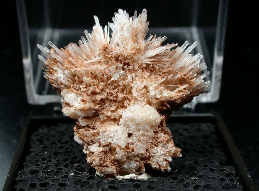 MINERALS : NATROLITE NEEDLES ON ALL SIDES FROM WASSON BLUFF, NOVA ...