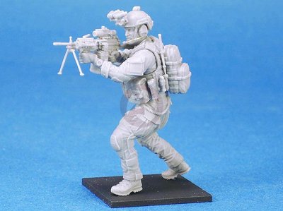 Legend 1/35 US Navy SEAL No.2 Machine Gunner aiming with Mk 48 w/Bipod ...