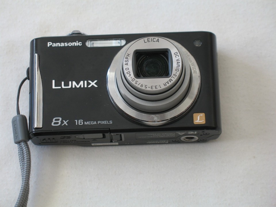 Panasonic Lumix DMC-FH25 16 MP 8x Optical Zoom Compact Digital Camera ...