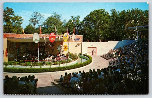 Animals~Royal Oak MI~The Holden Amphitheater Great Ape Exhibit~Vintage ...