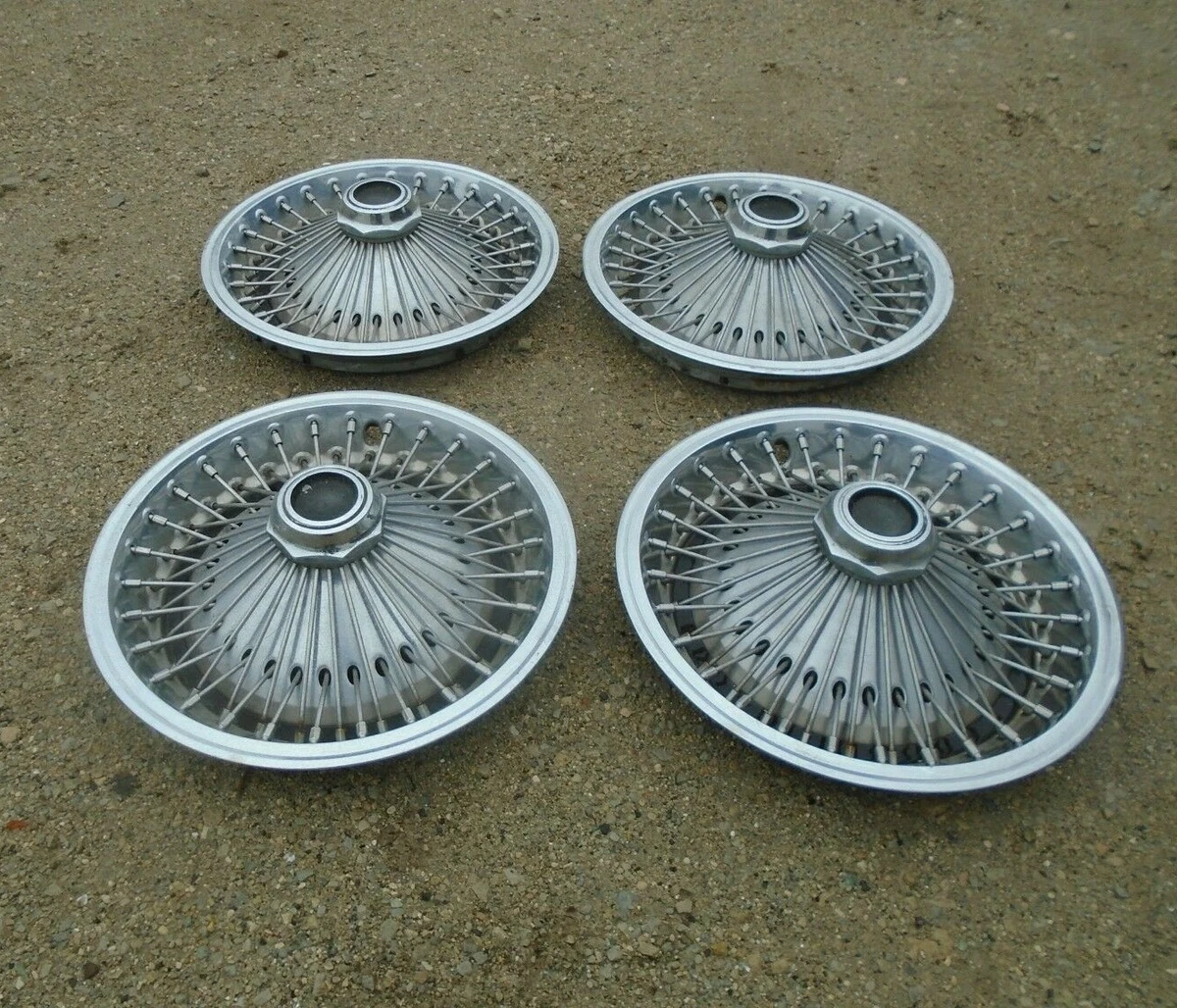 Mopar Chrysler Hubcap