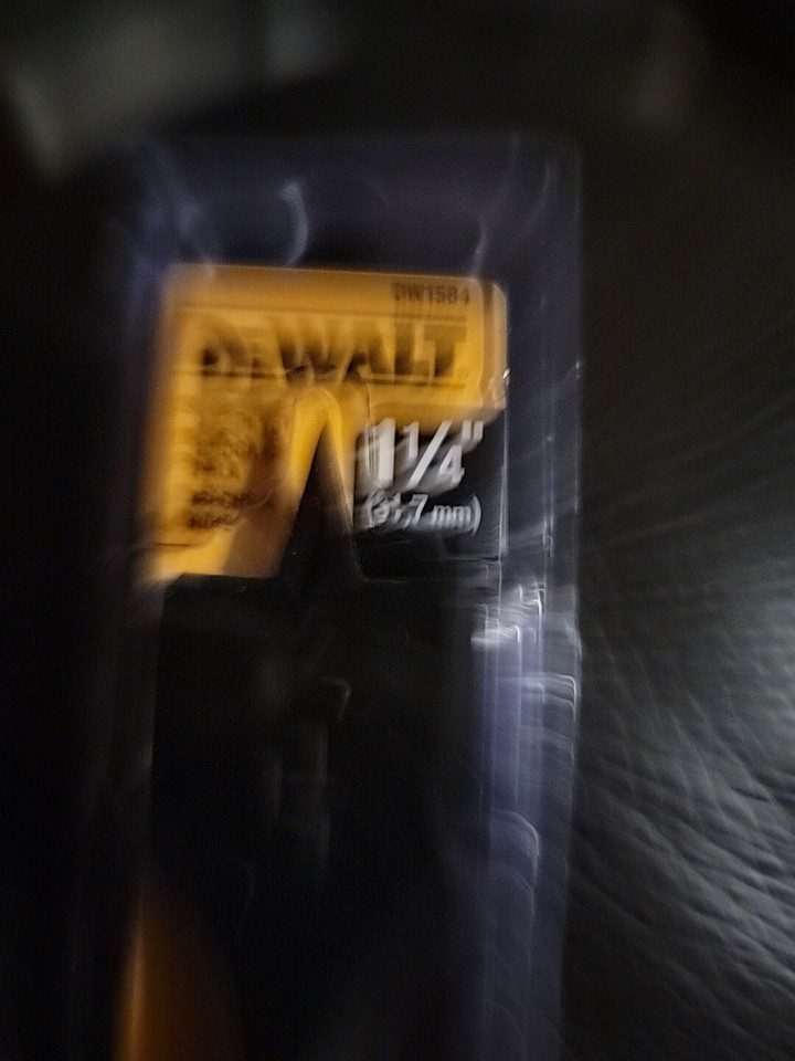 DeWalt DW1584 Heavy-Duty Hex Shank Wood Boring Spade Drill Bit, 1-1/4 ...