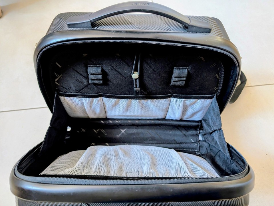 Antler Small Hardcase Cabin Vanity Cosmetics Case Holiday Black ...