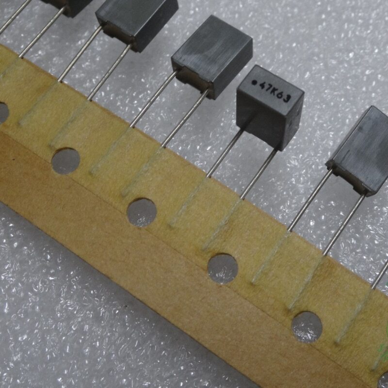 10pcs/100pcs AV ARCOTRONICS R79 0.47uf/63V 470nf u47 474 Film Capacitor ...