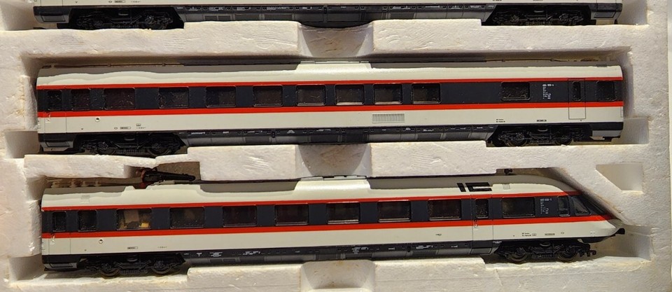 Lima Golden Series HO Scale Passenger Set 149742 GP | eBay
