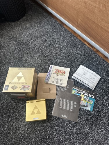 Gameboy Advance SP Zelda Gold Edition Console with Minishcap Limited ...