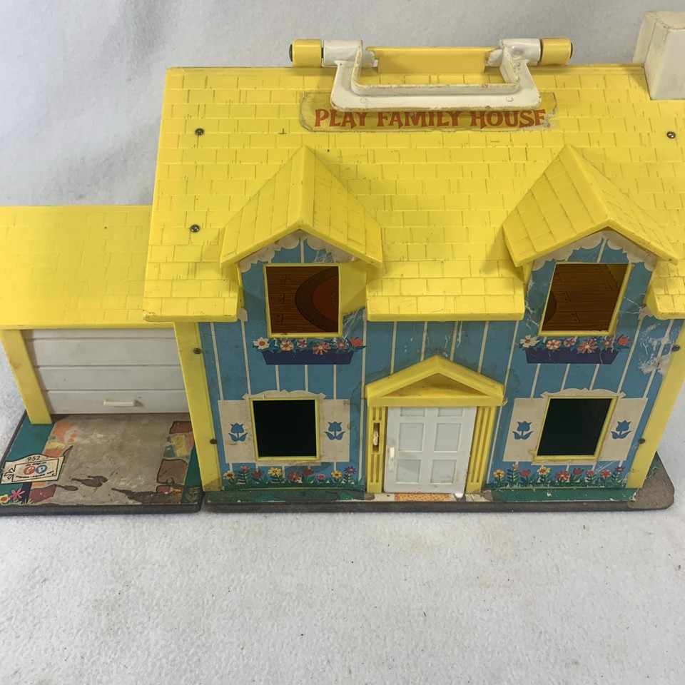Vintage 1970s Fisher Price Little People Yellow Play Family Tudor House ...
