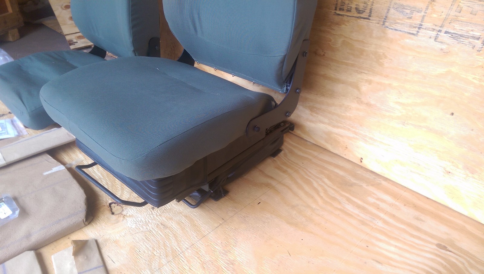 High Back SEAT KIT M998 HMMWV Humvee GREEN Driver & Commander Seat ...