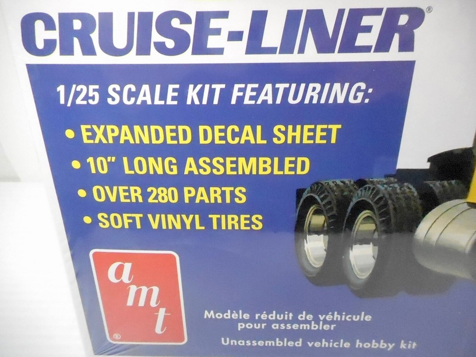 AMT New Mack Cruise Liner Semi Truck 1:25 Scale Model Kit | eBay