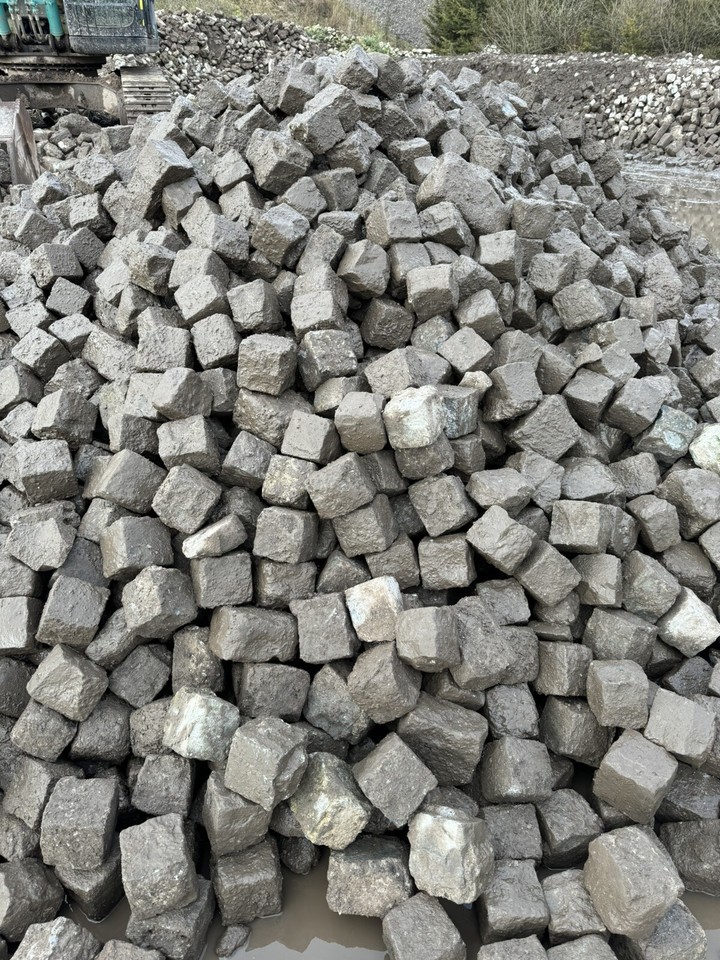 Reclaimed Granite Setts / Granite Cobbles /Stone/Pavers/Driveway 4x4 ...