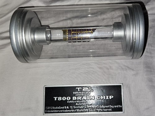Terminator 2 T-800 Brain Chip Replica& Plaque Hollywood Collectibles ...