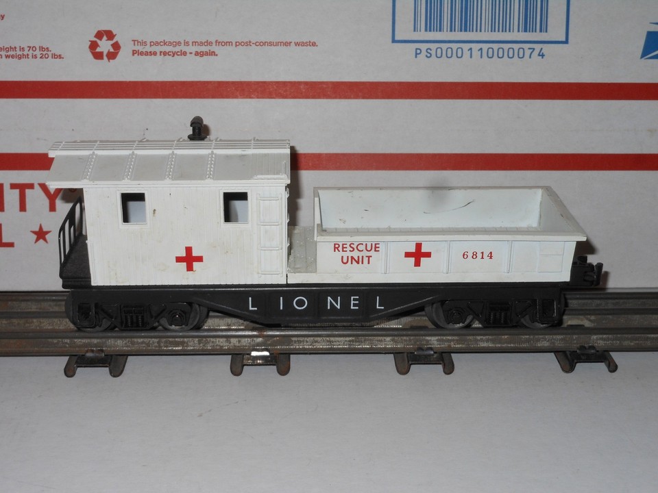 POSTWAR LIONEL No.6824-50 FIRST AID CABOOSE FROM SEARS SET 9820 | eBay