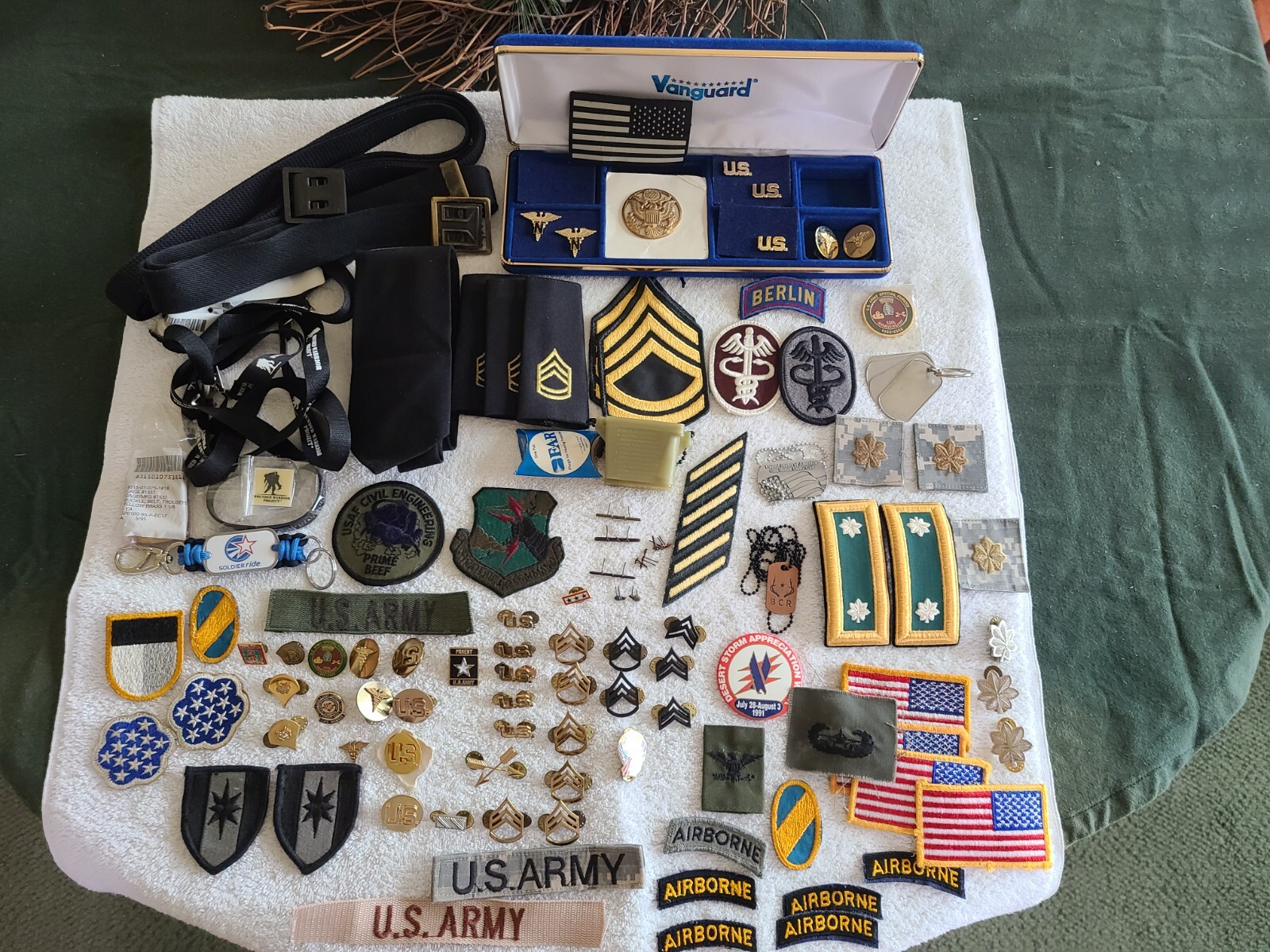 Original Military Rank Pins Patches Badges Officer Vietnam Desert Storm ...