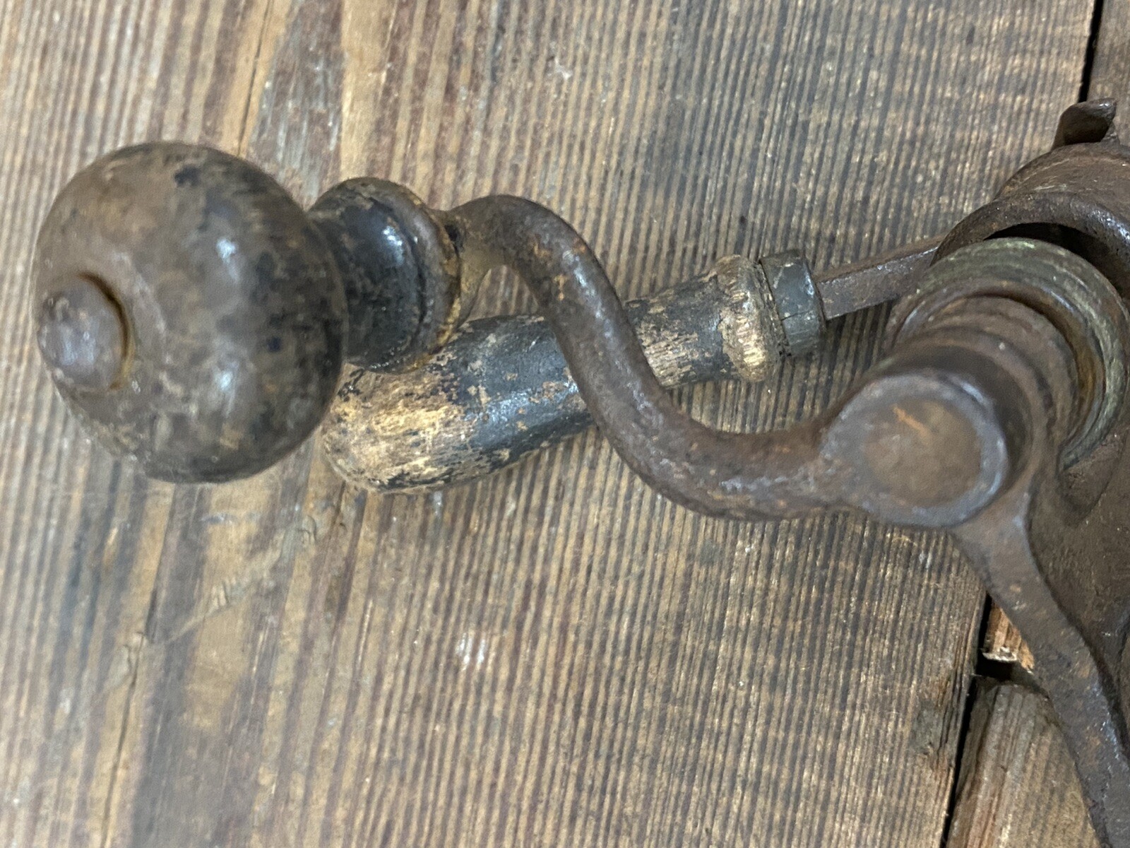 ANTIQUE CAST IRON SHOTGUN SHELL HAND CRANK LOADER RELOADING TOOL WOODEN ...