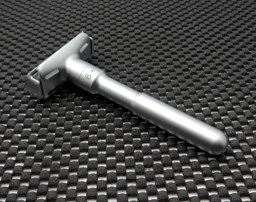 New Merkur Futur Adjustable DE Safety Razor CLONE | eBay