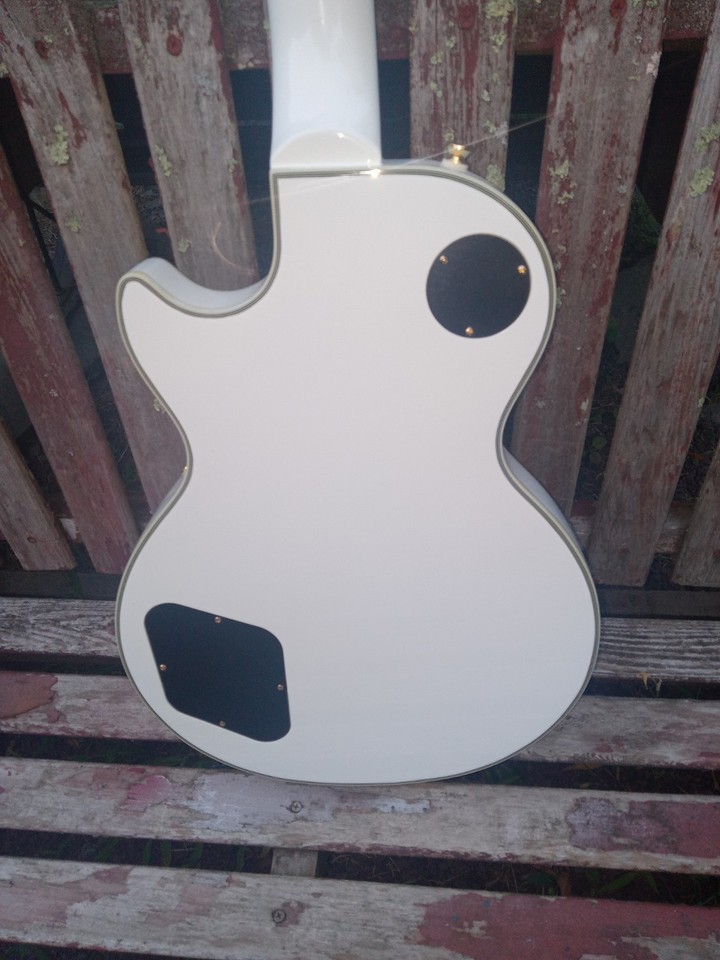 Epiphone Guitar, Les Paul Custom Pro Alpine White, Custom Leather Case ...