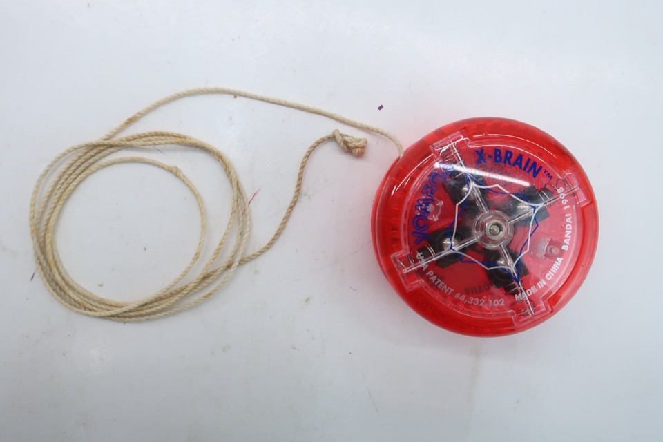 Bandai 1998 Yomega Auto-Return Red Blue Yoyo - Vintage Please Read | eBay