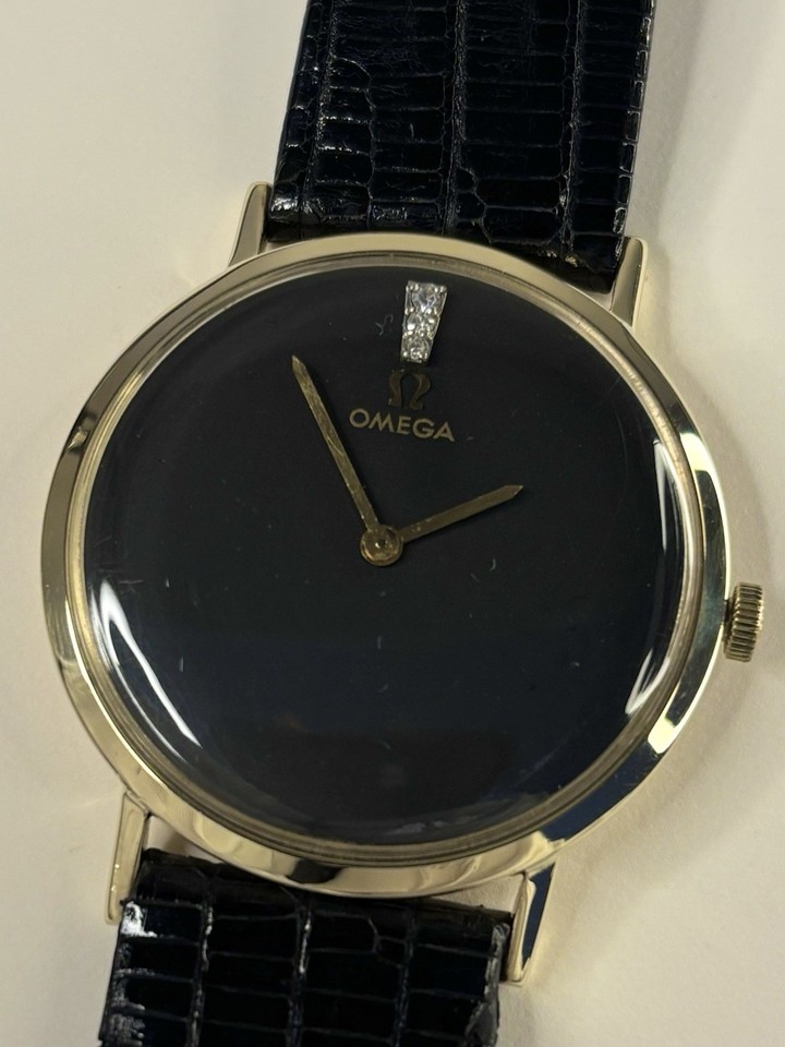 OMEGA 14K Solid Gold *RARE* Vintage 1970’s Black Dial Manual 14ct Watch ...
