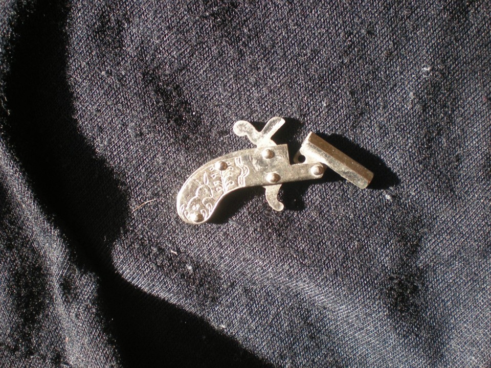 Berloque Miniature 2mm Pinfire Fob Mini Pistol LITTLE ATOM JAPAN GUN ...