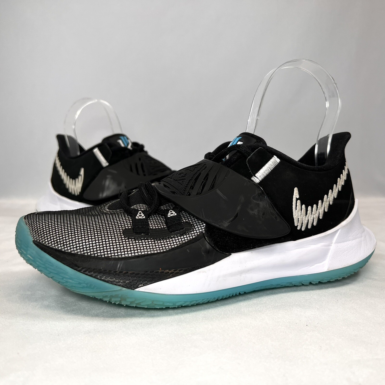 Nike Kyrie 3 Low Moon Glow In The Dark Moon Edition (CJ1286-001) Men's ...