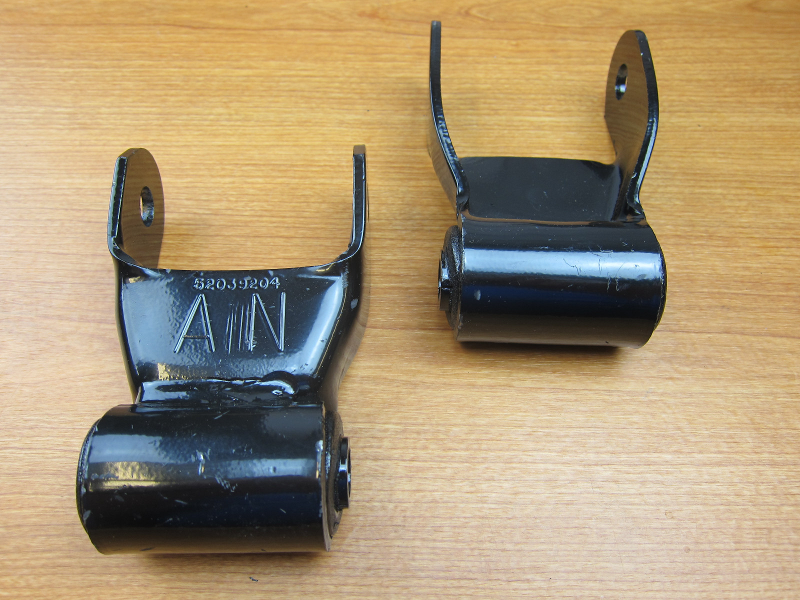 1997-2011 Dodge Dakota Pair of Rear Leaf Spring Shackles Mopar OEM for ...