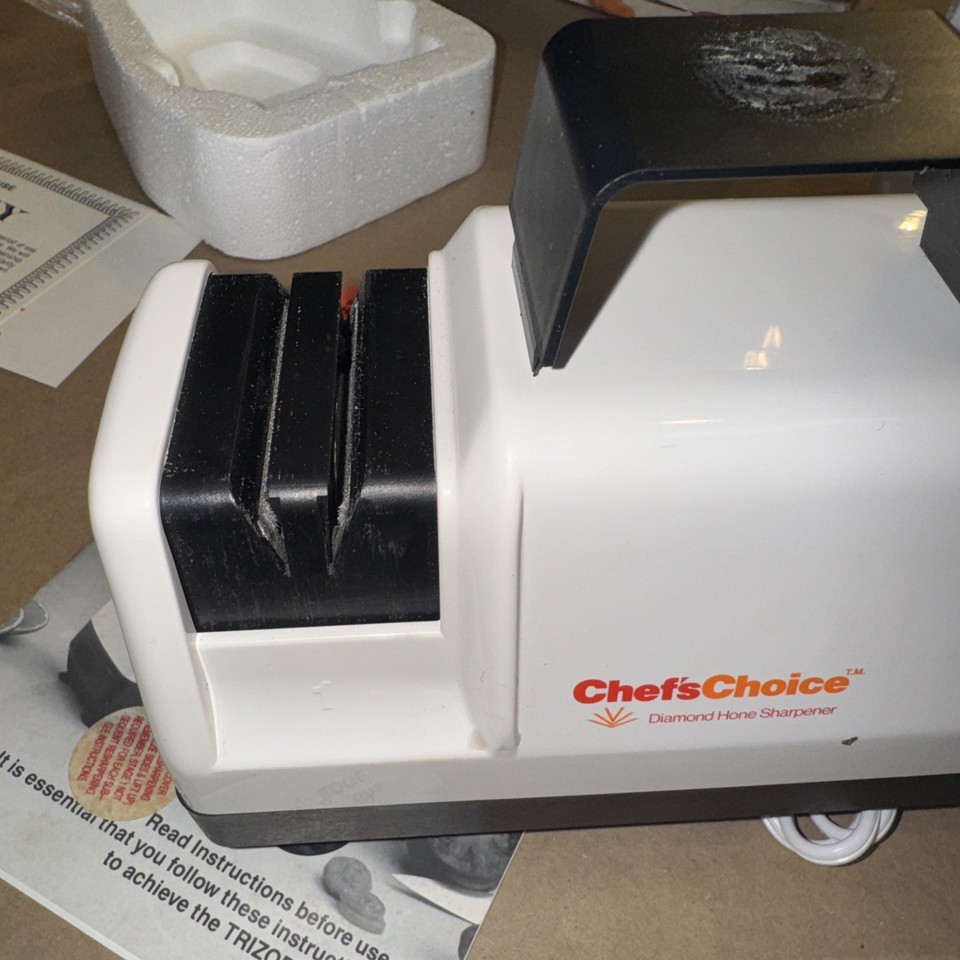 Chefs Choice Professional Model 100 Diamond Hone Knife Sharpener Trizor ...